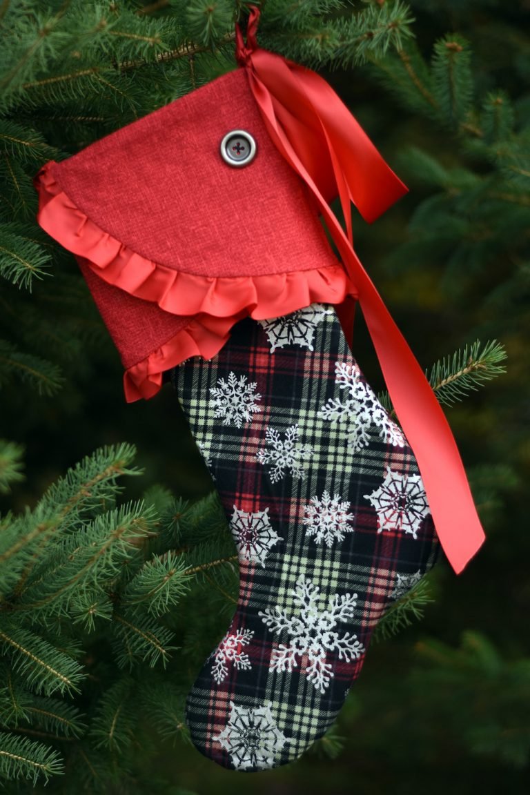 Pattern Release | Sashay Christmas Stocking | Rachel Rossi